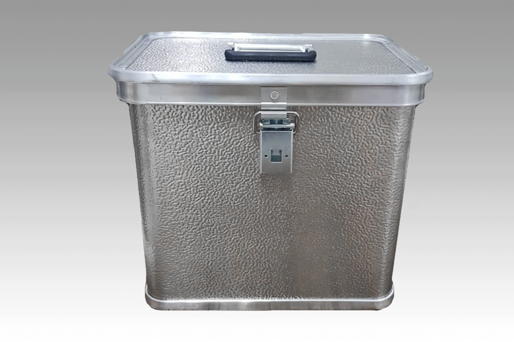Aluminium transport and storage box for the E-box 33.